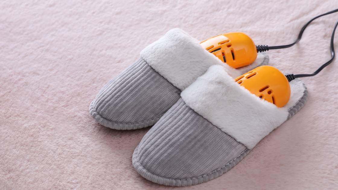 Top 5 Best Electric Heated Slippers in 2025 - Luxury Fragrance